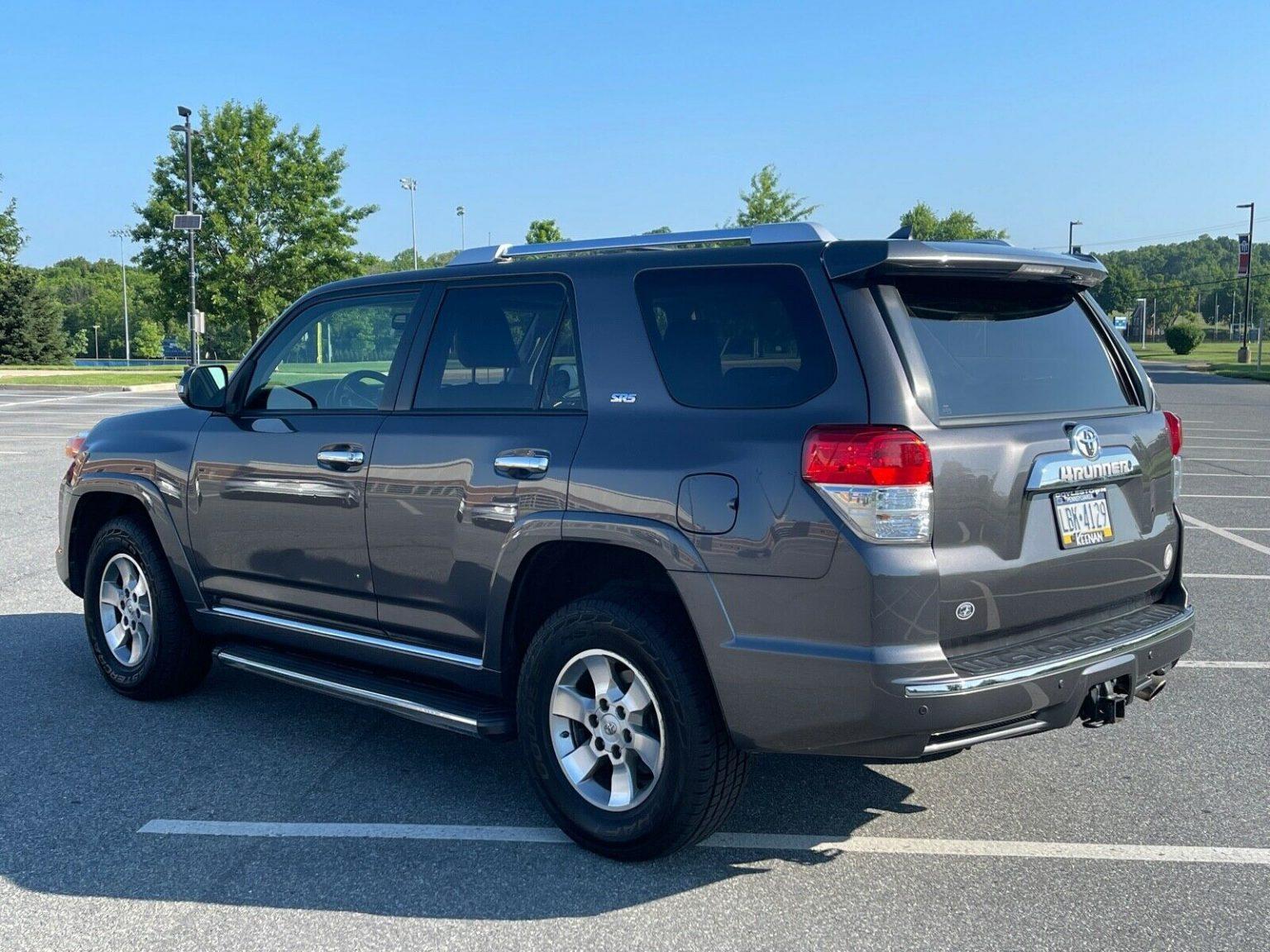 2013 Toyota 4runner SR5 offroad [well equipped] for sale