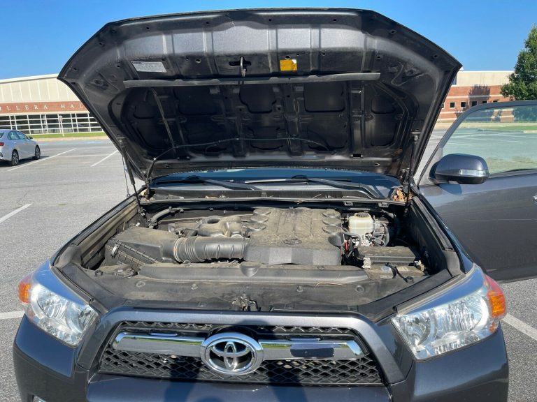 2013 Toyota 4runner SR5 offroad [well equipped] for sale